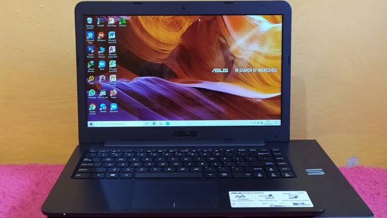 ASUS E402: Spesifikasi, Harga, dan Tips Memilih Laptop Terbaik ...